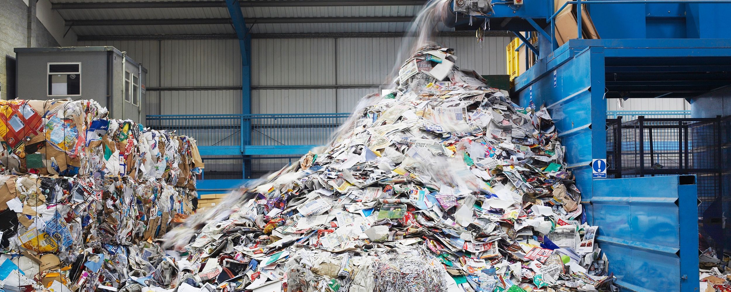 New technologies applied to waste management - Smart City Cluster